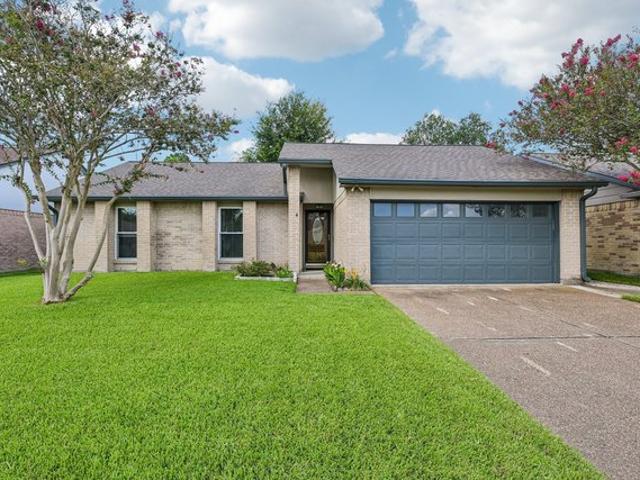 18015 Forest Cedars Dr, Houston, TX 77084