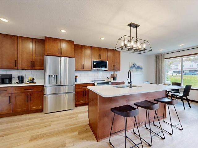 18018 Walnut Circle