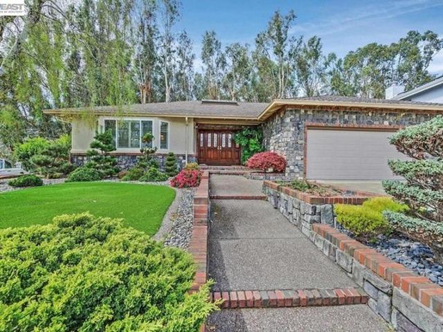 18019 Center St, Castro Valley, CA 94546