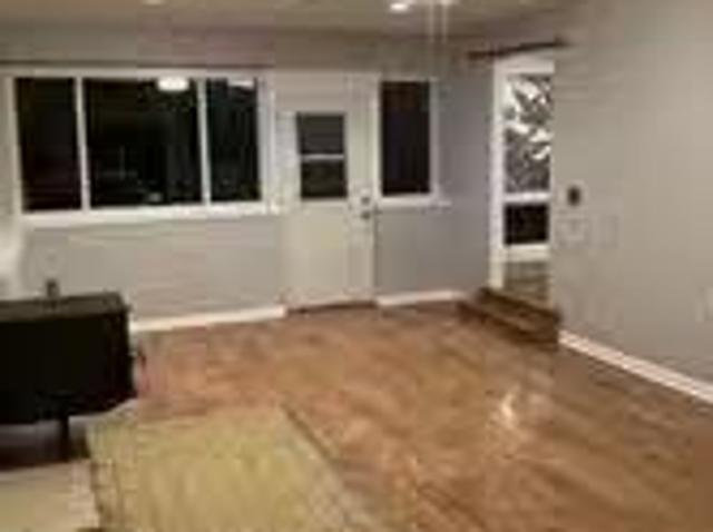 18019 Oak Ridge Dr. 18019 Oak Ridge Dr