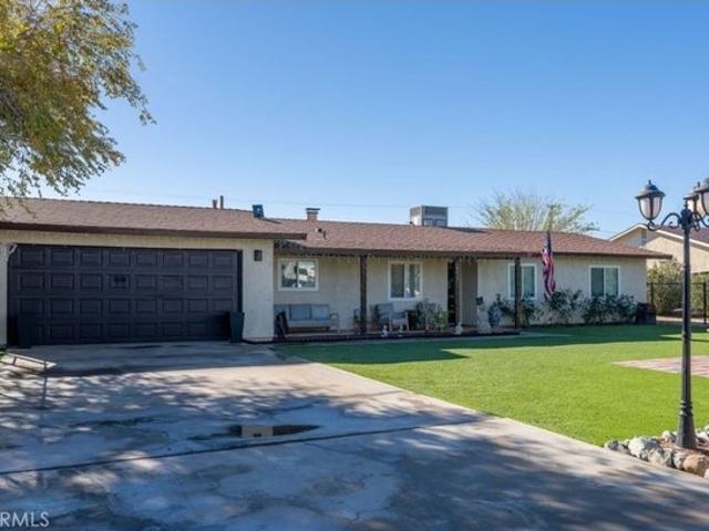 18019 Sequoia St, Hesperia, CA 92345