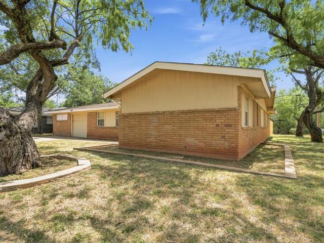 1801 Mimosa Drive