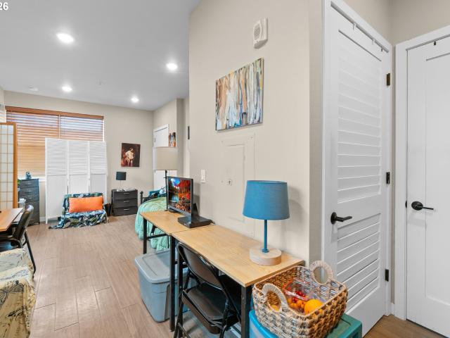 1801 N Rosa Parks Way, Unit 102, Portland, OR 97217 | MLS #316232