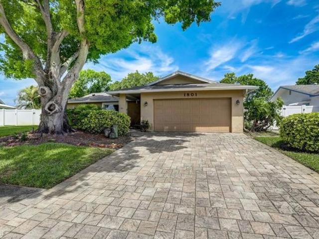 1801 Ohio Ave NE, Saint Petersburg, FL 33703