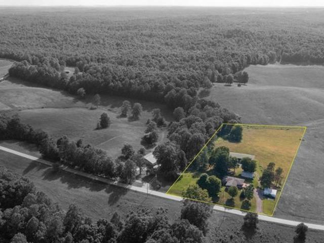 1801 Attilla Rd, Campbellsville, KY 42718