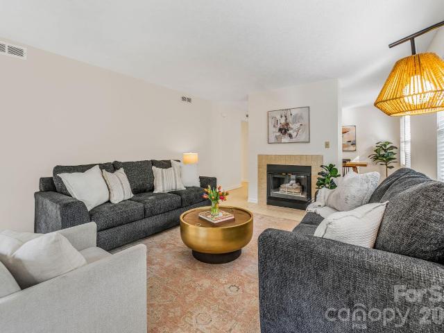 1801 Abbey Circle