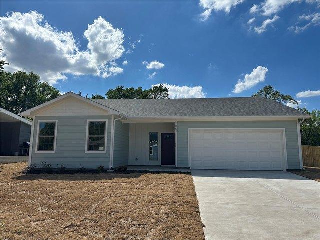 1801 Cumberland Dr, Garland, TX 75040