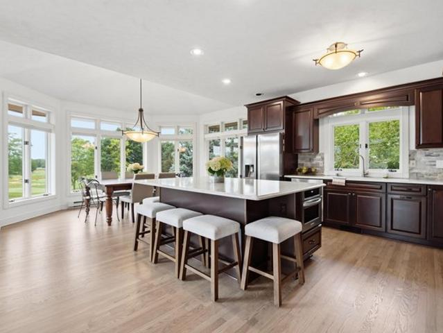 1801 E Bristlecone Dr, Hartland, WI 53029