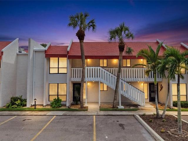 1801 Gulf Dr N Unit 114, Bradenton Beach, FL 34217