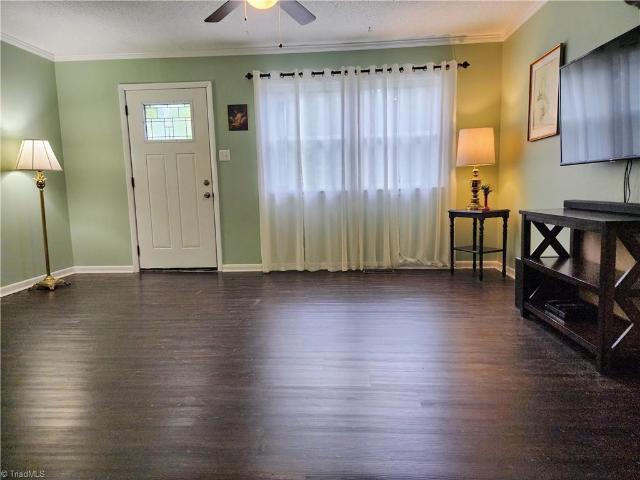 1801 Glenside Drive