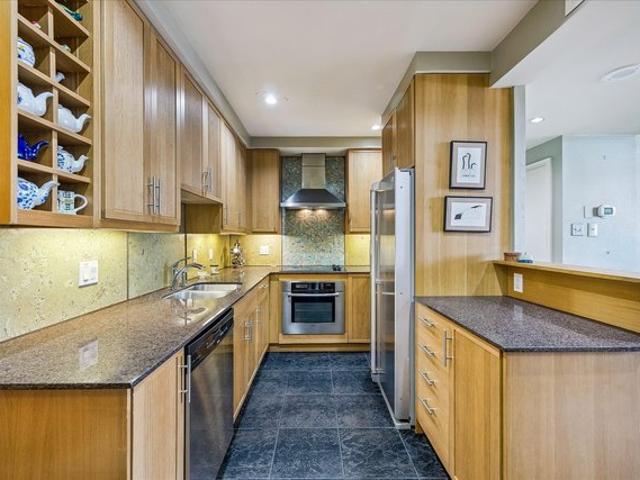 1801 Lavaca St Apt 4K, Austin, TX 78701