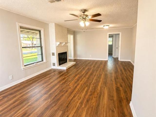 1801 Robinwood Drive