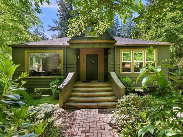 1801 Summit St, Bellingham, WA 98229