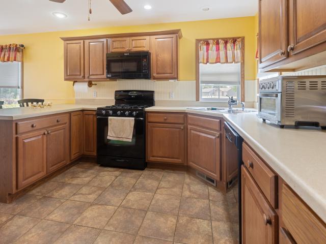 1801 Squires Landing
