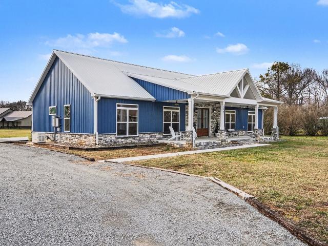1801 Twin Caves Dr