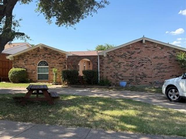 1801 Tameria Dr, Irving, TX 75060