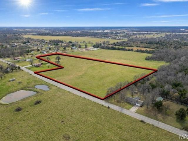 1801 Tower Rd, Lebanon, MO 65536
