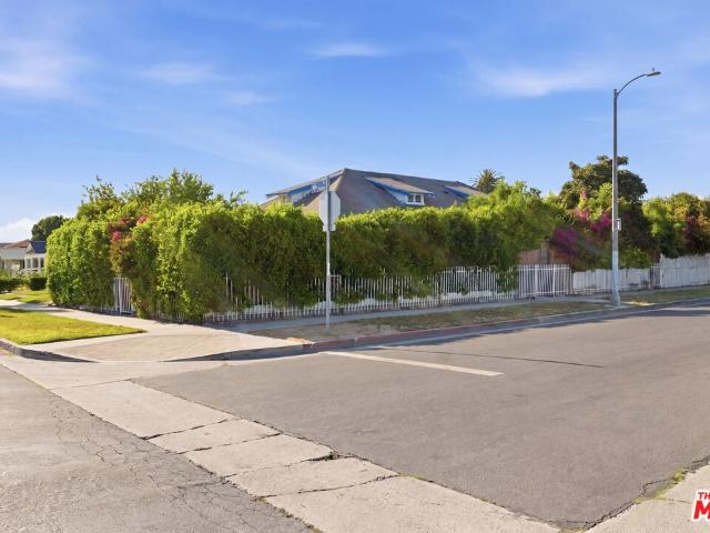 1801 W 43rd St, Los Angeles, CA 90062 | MLS #26805
