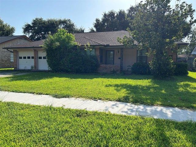 1801 Zapp Ln, Pasadena, TX 77502