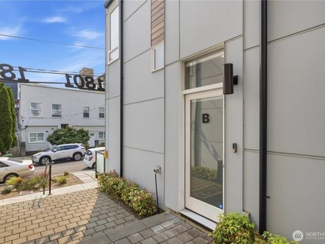 1801 20th Ave Unit B, Seattle, WA 98122
