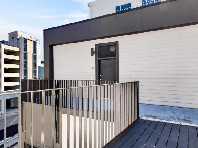 1801 2Nd Avenue N # 412