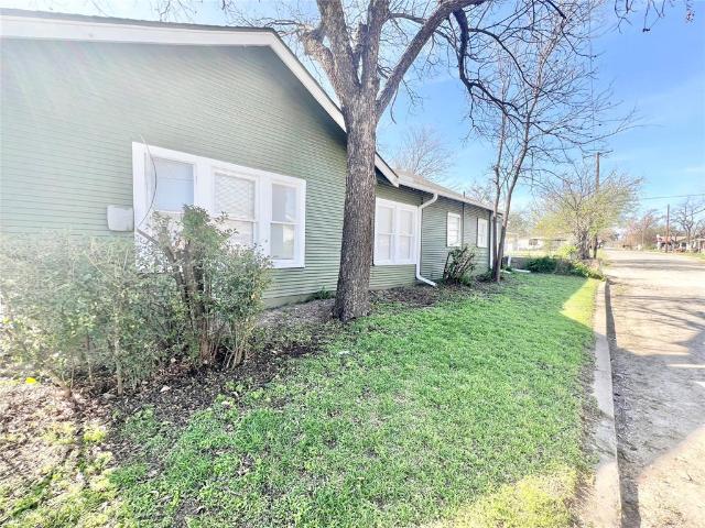 1801 6th St, Brownwood, TX 76801 | Compass
