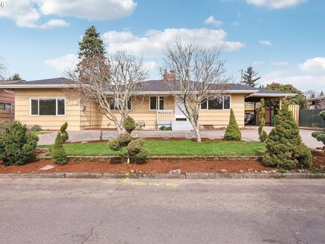 18021 SE Mill Ct, Portland, OR 97233