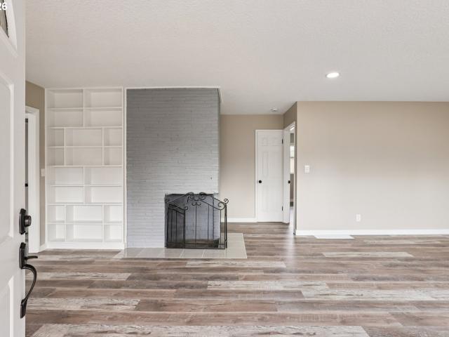 18021 se mill ct