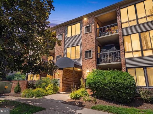 18022 Chalet Dr Unit 27 203, Germantown, MD 20874