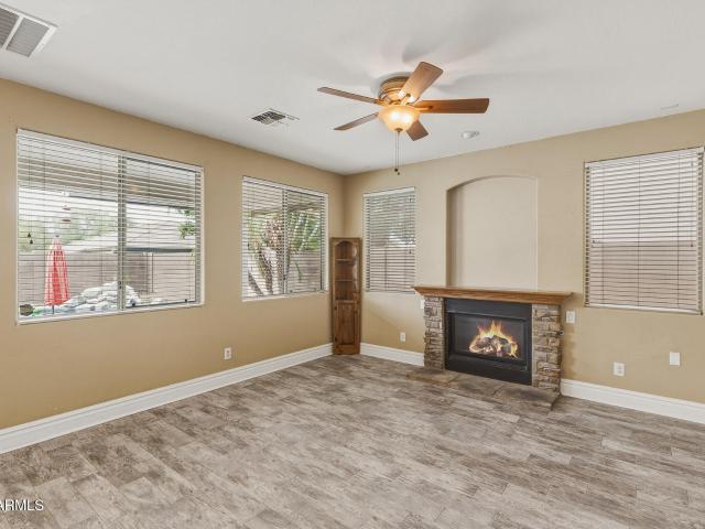 18027 w sunnyslope lane