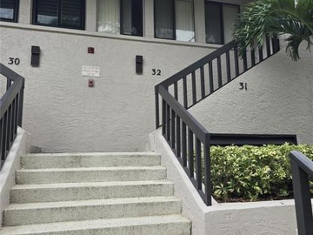 1802 Mariner Dr Apt 32, Tarpon Springs, FL 34689