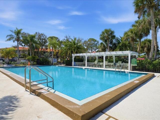 1802 Mariner Dr, Unit 30, Tarpon Springs, FL 34689 | MLS #TB8479