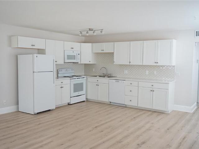 1802 Bedford Ter, Unit 183, Sun City Center, FL 33573 | MLS #TB8489 | Compass