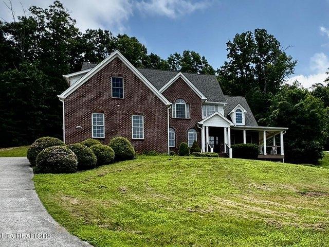 1802 Calgary Falls Ln, Knoxville, TN 37931