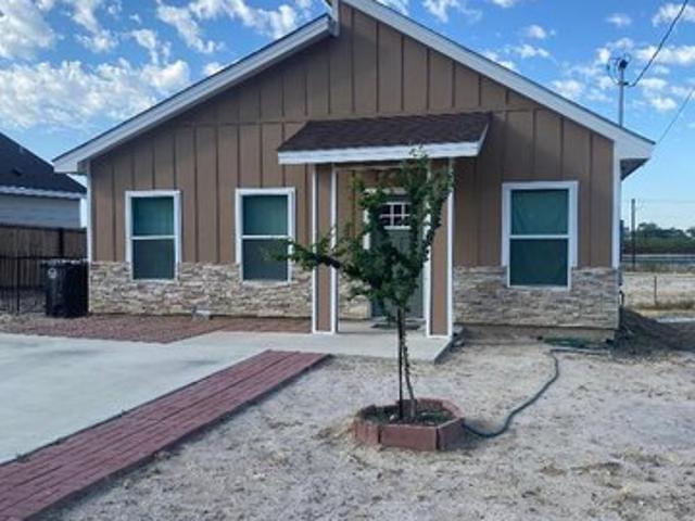 1802 Calle Baltica, Eagle Pass, TX 78852
