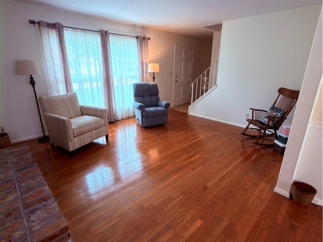 1802 Clearbrook Drive