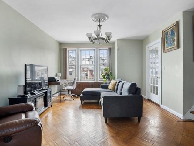 1802 E 51st St, Brooklyn, NY 11234