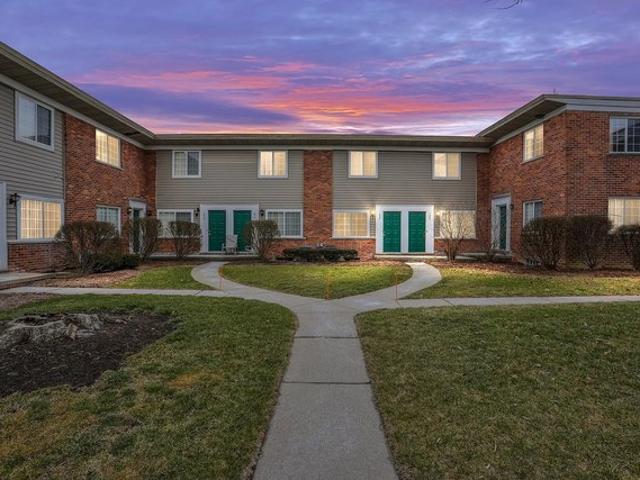 1802 E Maple Rd, Birmingham, MI 48009