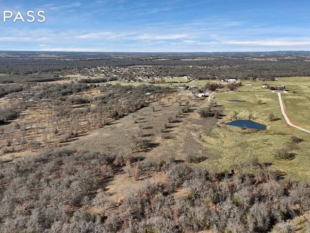 1802 Hlavek Rd, Decatur, TX