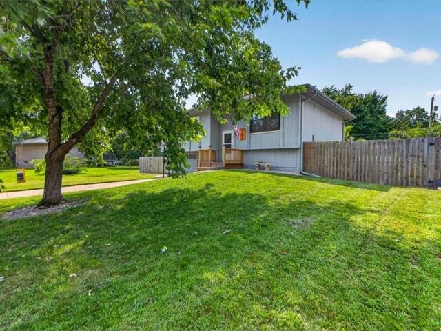 1802 parkwood drive