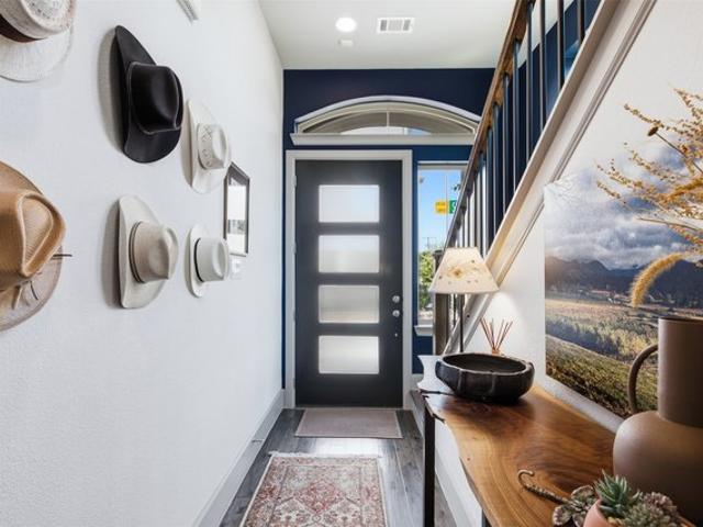 1802 Stevens Bluff Ln, Dallas, TX 75208