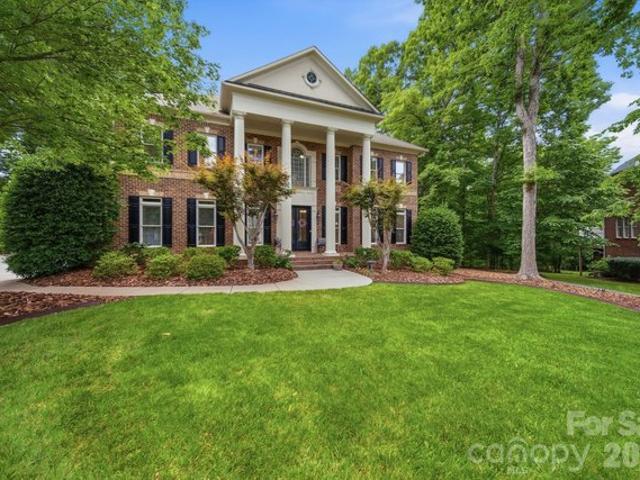 1802 Summit View Pl, Waxhaw, NC 28173