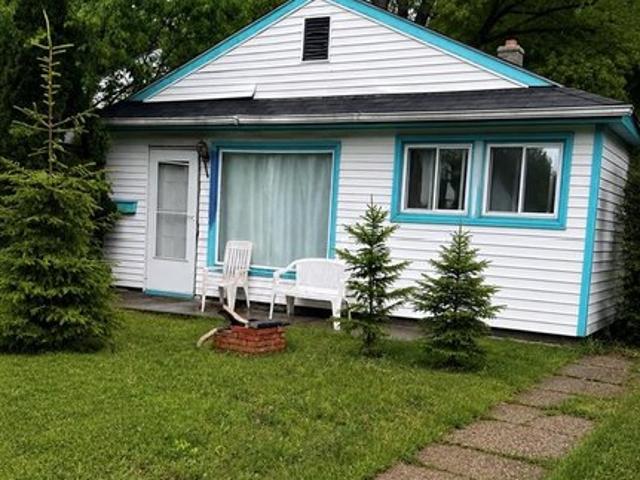 18030 Hull St, Detroit, MI 48203