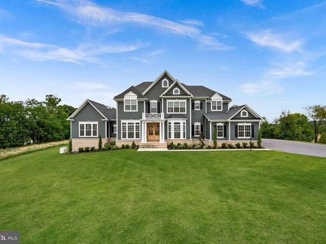 18030 Maintree Farm Ct, Leesburg, VA 20175
