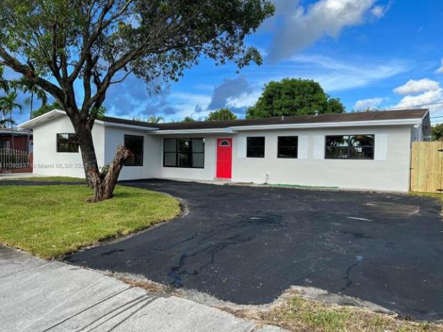 18031 57th Ave NW, Miami Gardens, FL 33055