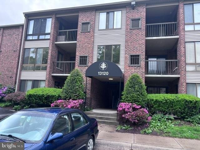 18032 Chalet Dr Unit 26 201, Germantown, MD 20874