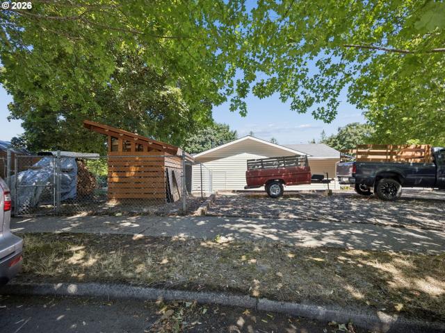 18035 bodley ct