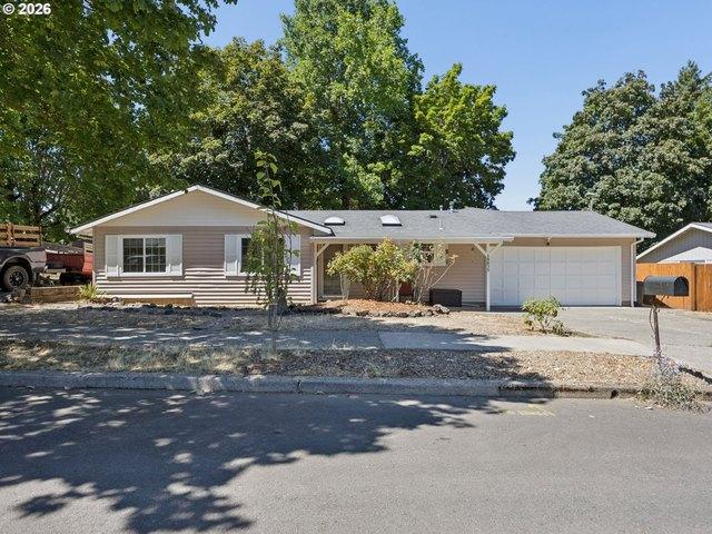 18035 Bodley Ct, Sandy, OR 97055