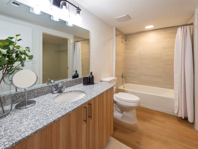 18036 Park Row 31211