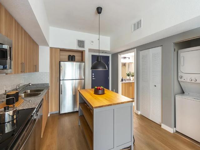 18036 Park Row 3502